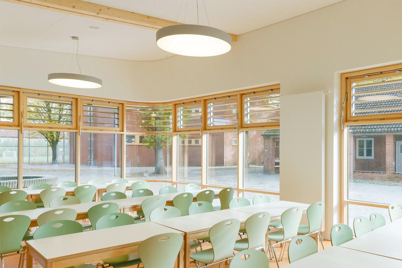 Mensa Albert-Schweitzer-Schule : Andreas Heller Architects & Designers